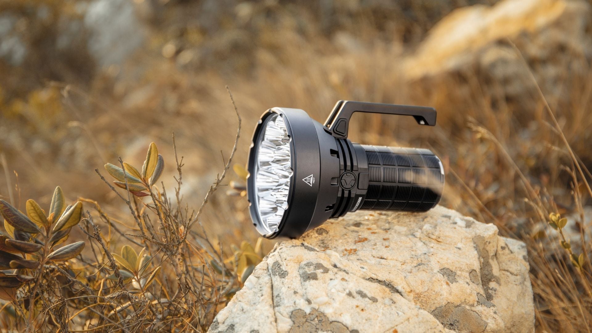 the best LED flashlights - IMALENT